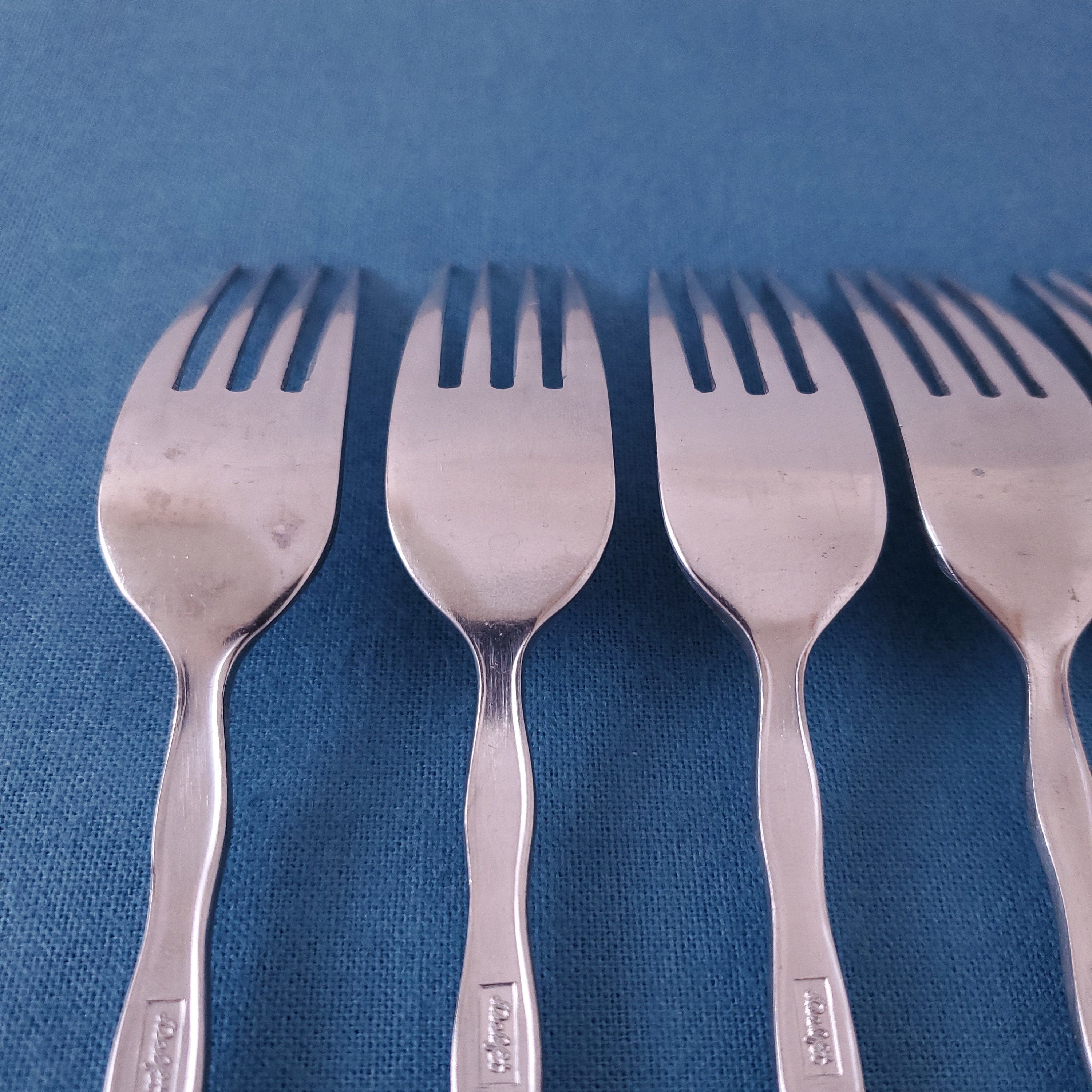Nasco DELFT Stainless Dinner Fork 7 1/2" ~ Beautiful Vintage Flatware ~ Sold in Sets of 7 - Etsy