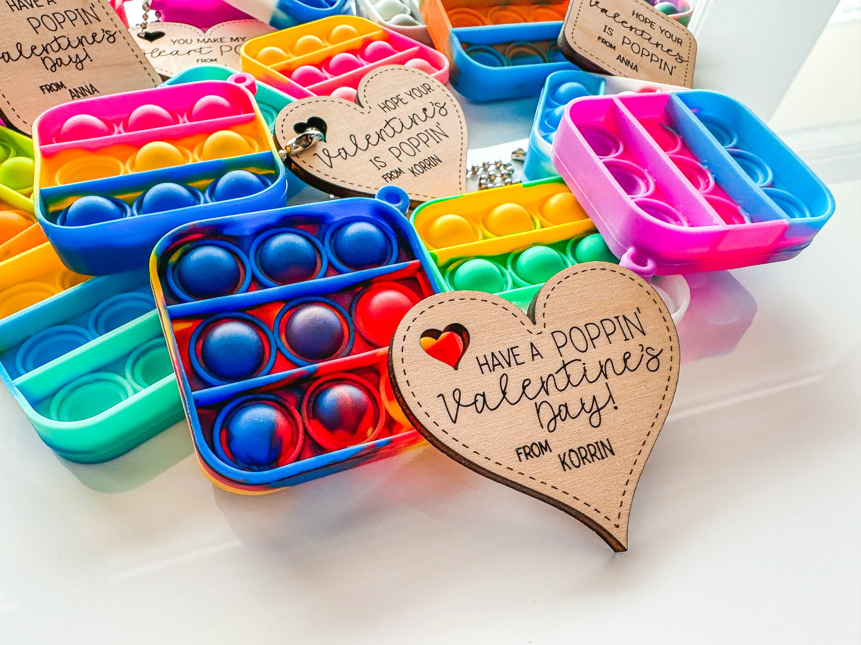 Hope Your Valentine's Day is Poppin' Popper Pop-it Keychain DIY ...