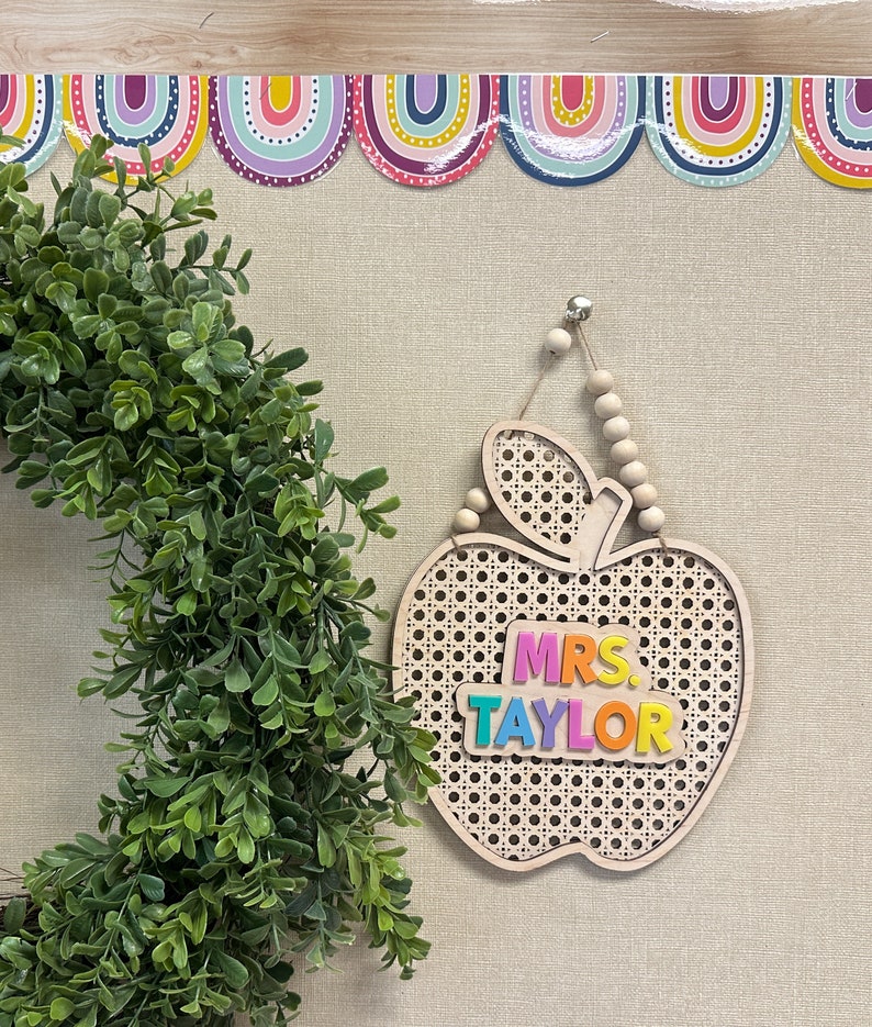 Rattan Apple Door Hanger Teacher Appreciation Best Teacher Ever ...