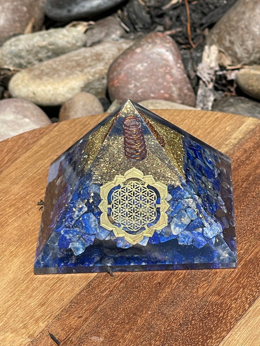 Orgonite Crystal Pyramids/energy/chakra/generator - Etsy