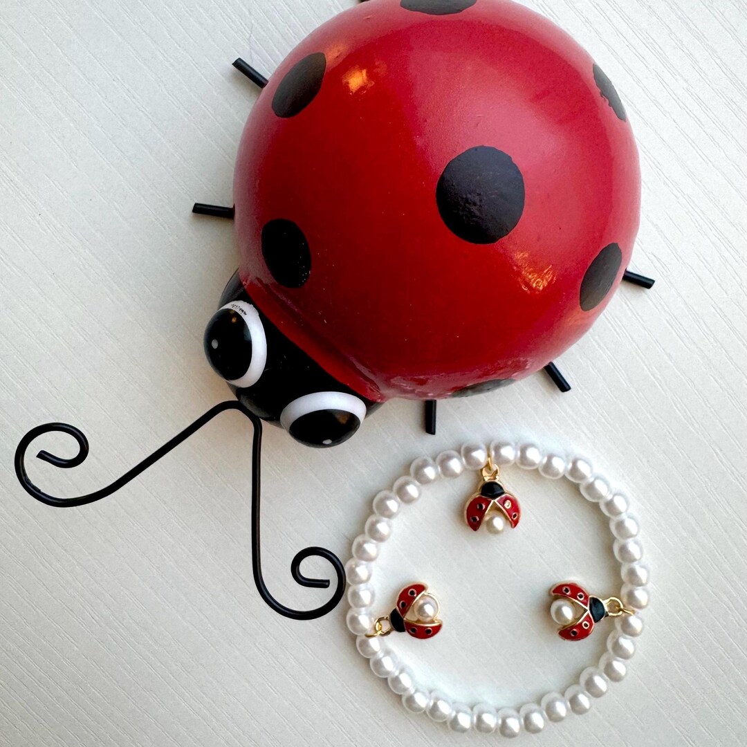 Handmade Reiki Infused Pearl Ladybug Charm Bracelets, Glass Pearl Beads ...