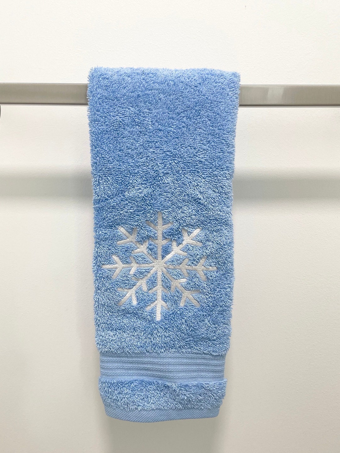 Snowflake Plush Hand Towel, Cute Winter Towel, Embroidered Kitchen ...