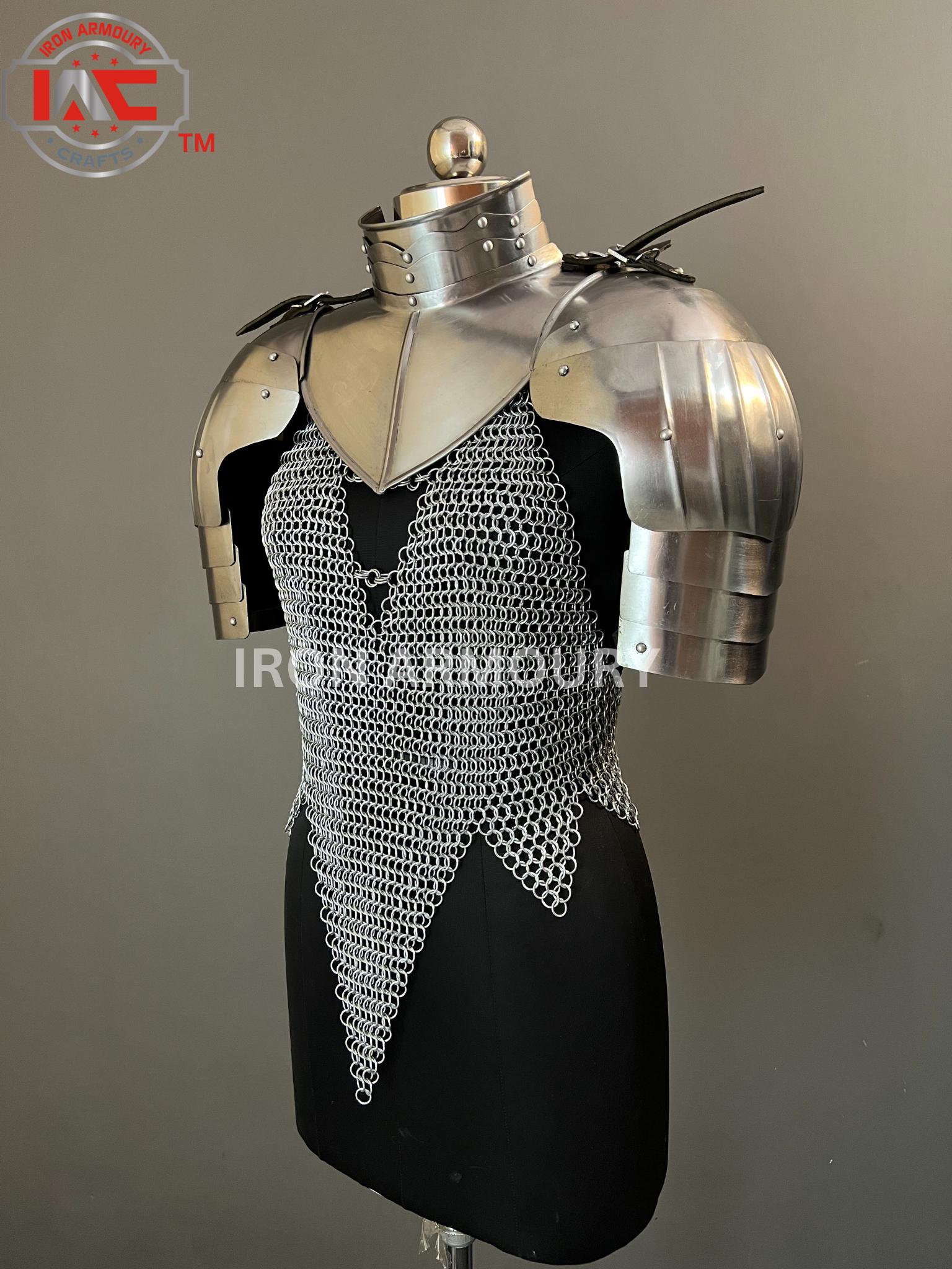 Knight Brave Female Armor, Gorget Pouldron Armor, Chaianmail Armor ...
