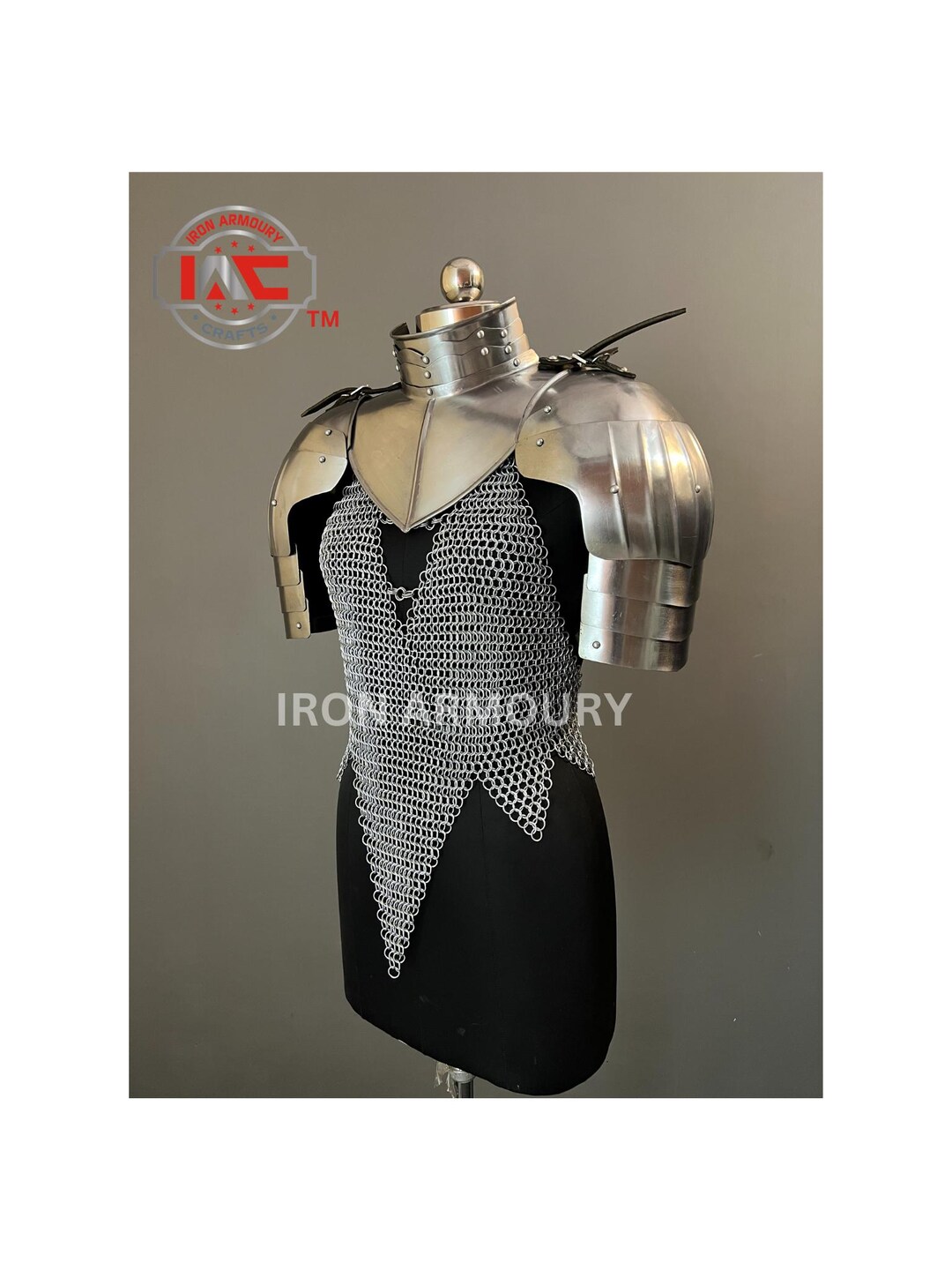 Knight Brave Female Armor, Gorget Pouldron Armor, Chainmail Armor ...