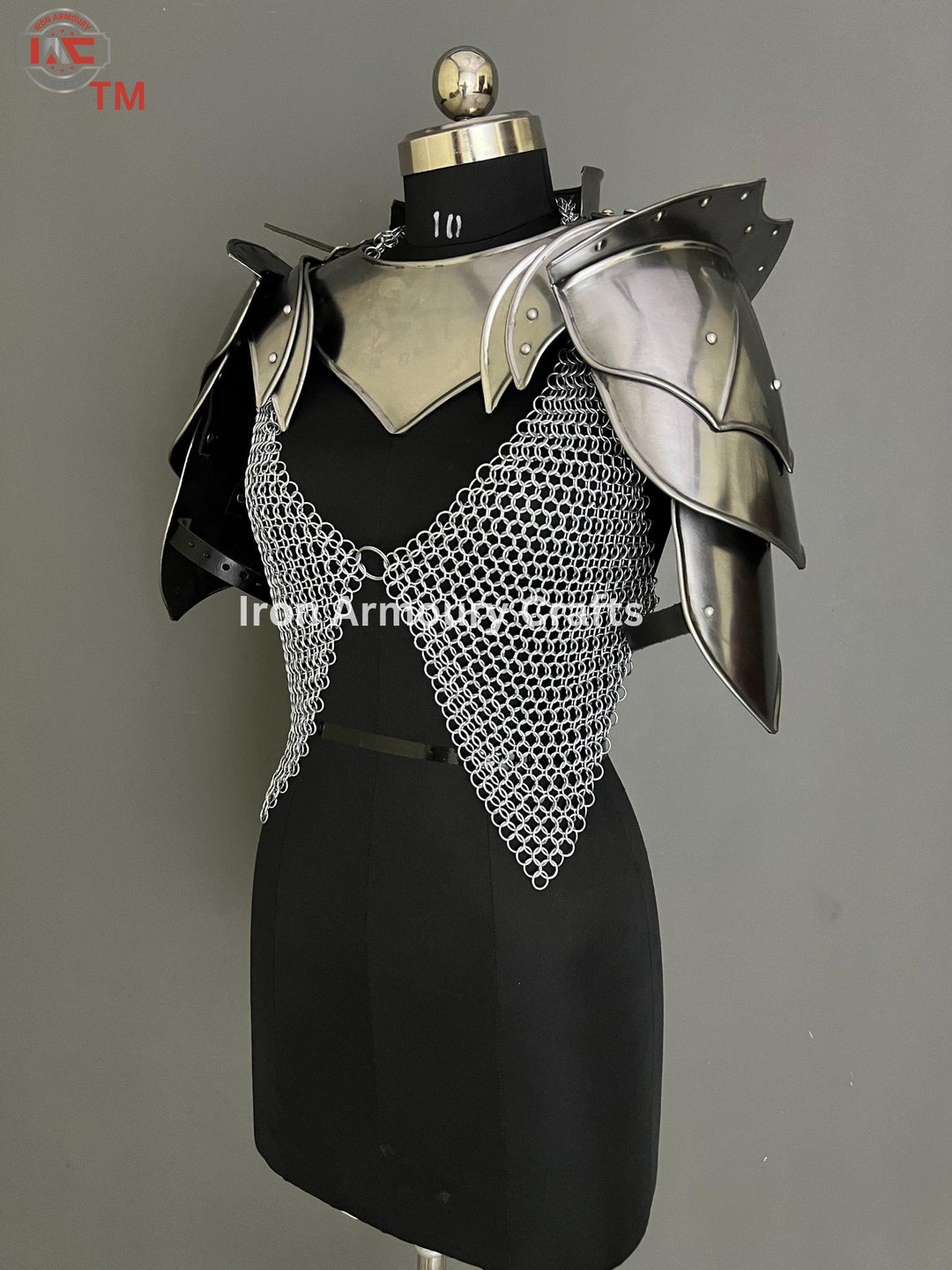 Knight Brave Female Armor, Gorget Pouldron Armor, Chaianmail Stylish ...