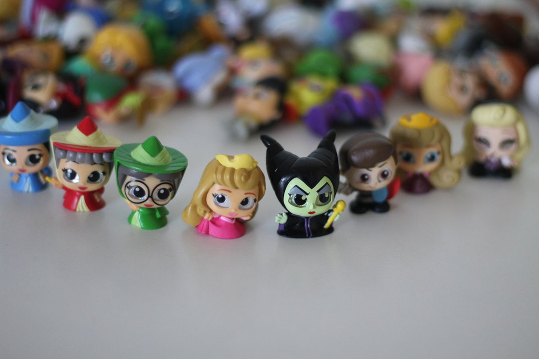 Disney Doorables Sleeping Beauty, Disney Keychain, Doorable Keychain ...