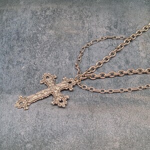 Midnight Confession - Gothic Vampire Cross Necklace - Chunky Chain ...