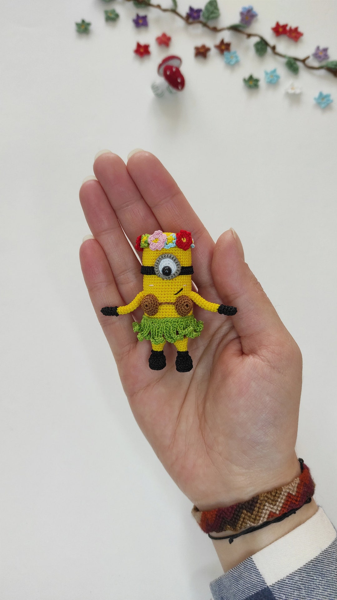 Miniature Amigurumi Hawaii Minion // Knitting, Crochet, Amigurumi ...