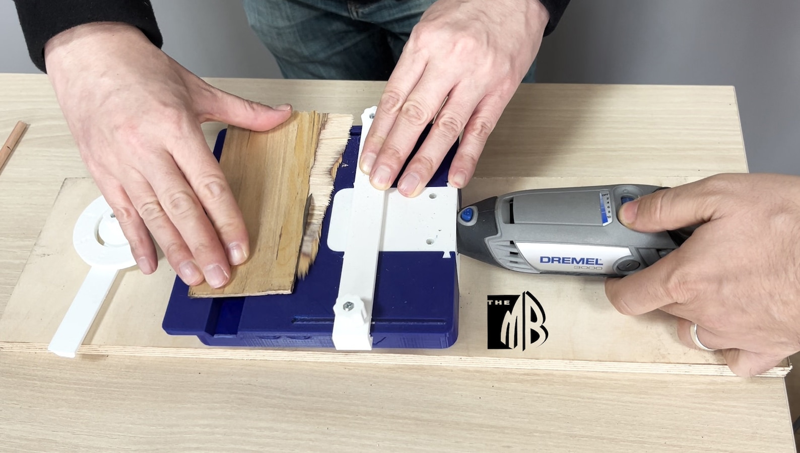 Upgraded Dremel Work Bench V2: Multipurpose Rotary Tool Cutting Table ...