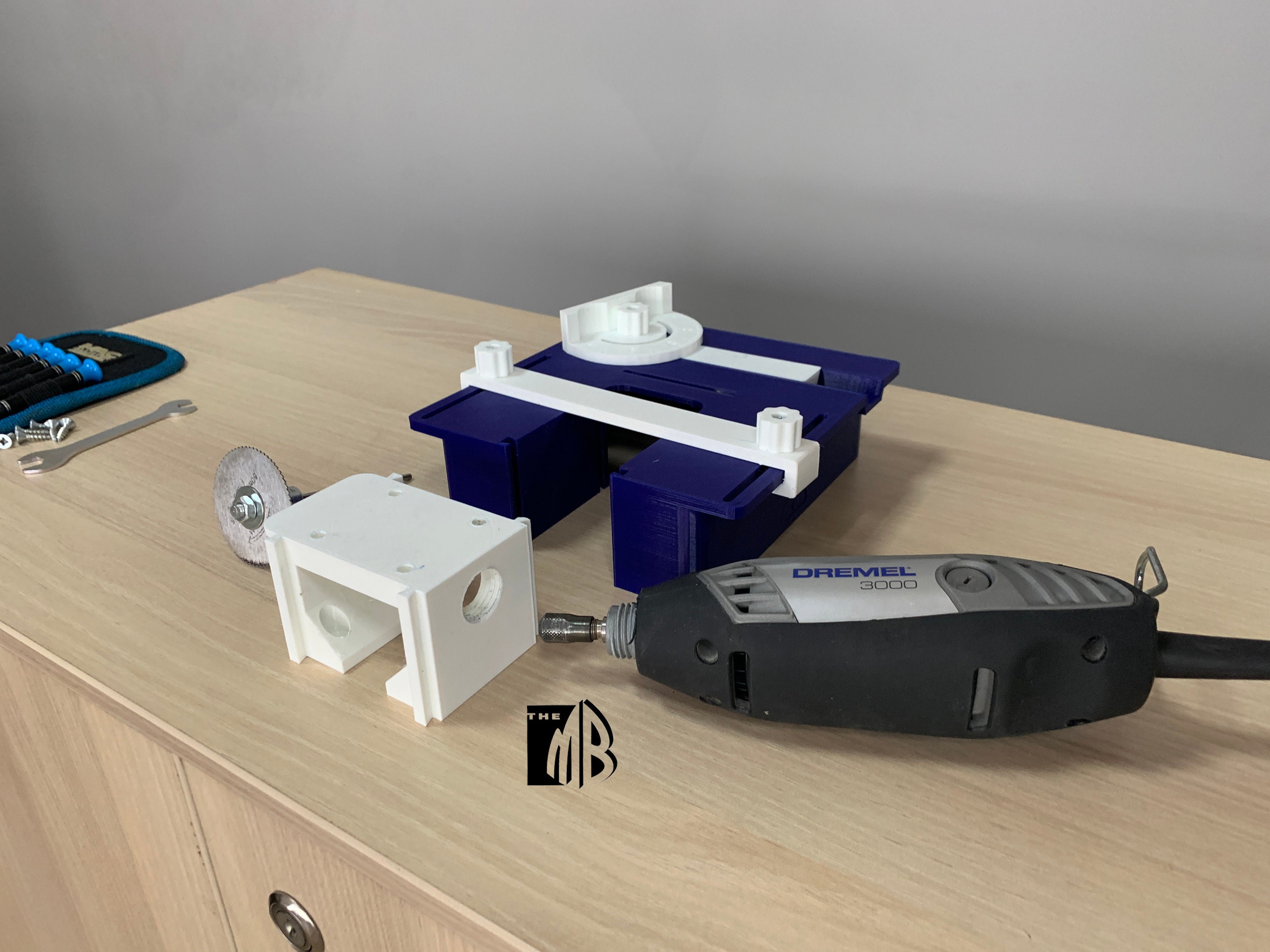 Upgraded Dremel Work Bench V2: Multipurpose Rotary Tool Cutting Table ...