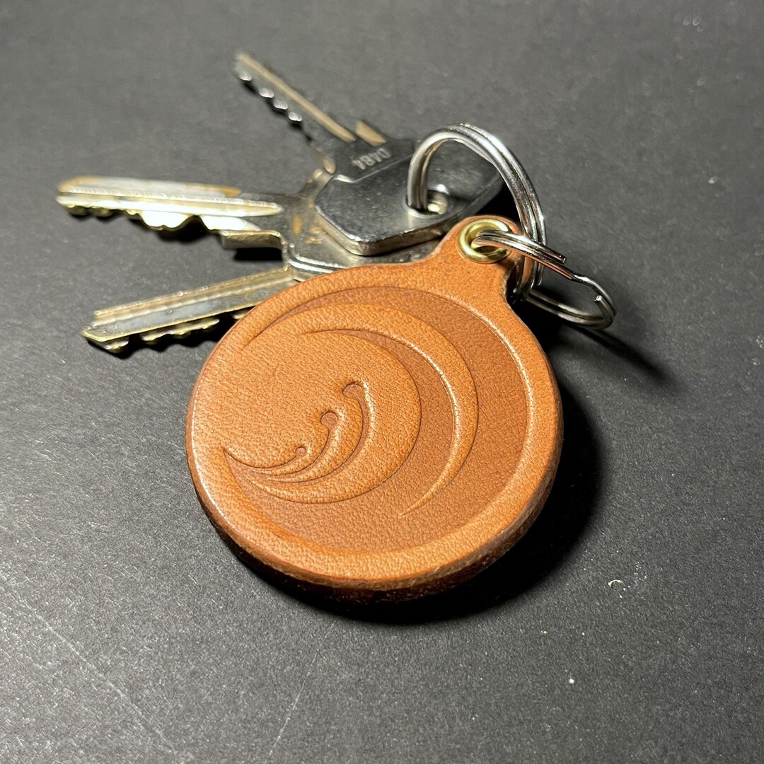 Lycoris Recoil Leather Keychain - Embossed Logo - With Eyelet and ...