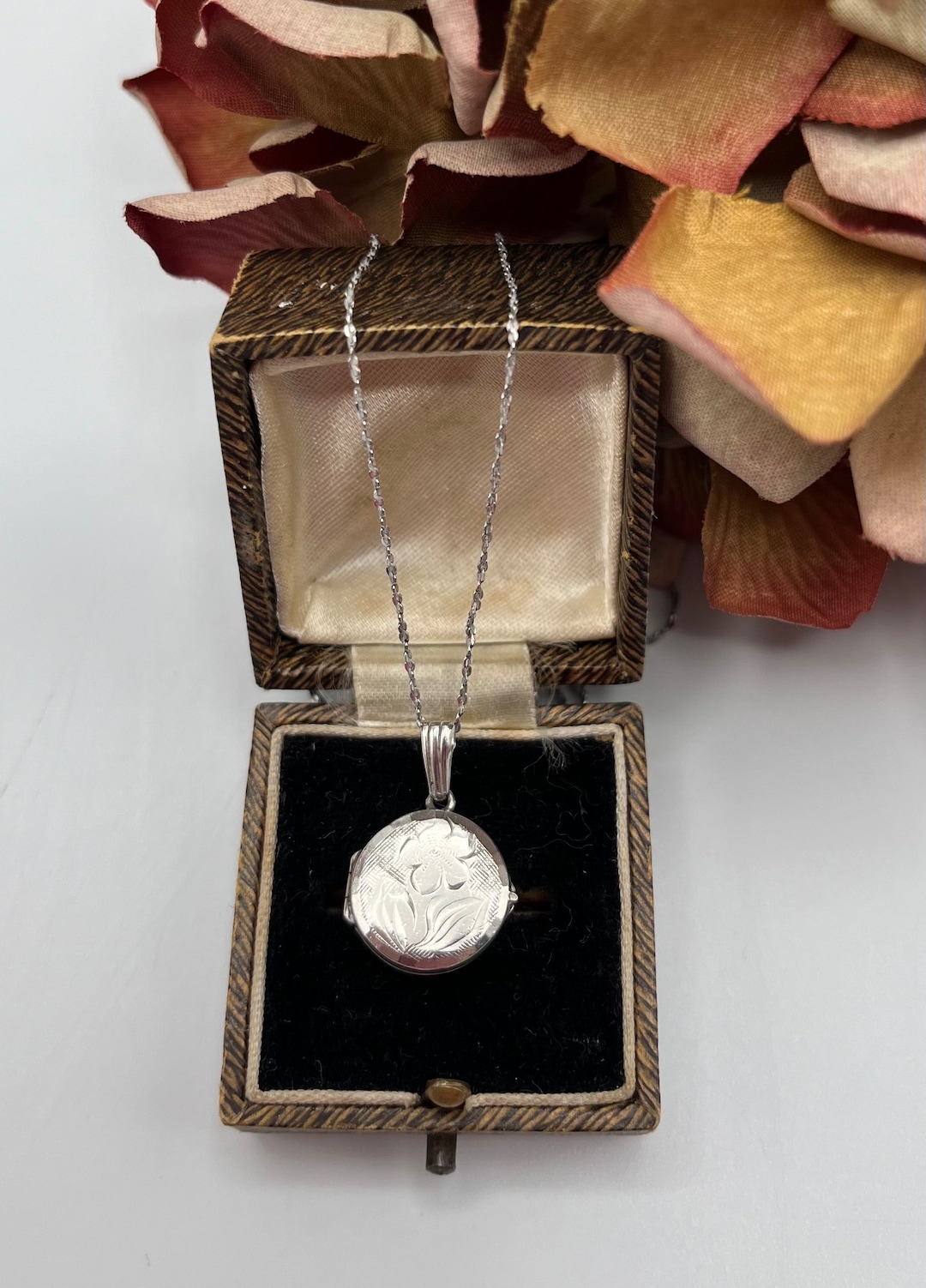 RARE ‘georg Jenson’ COLLECTABLE - Solid Silver - Delicate Round Single ...