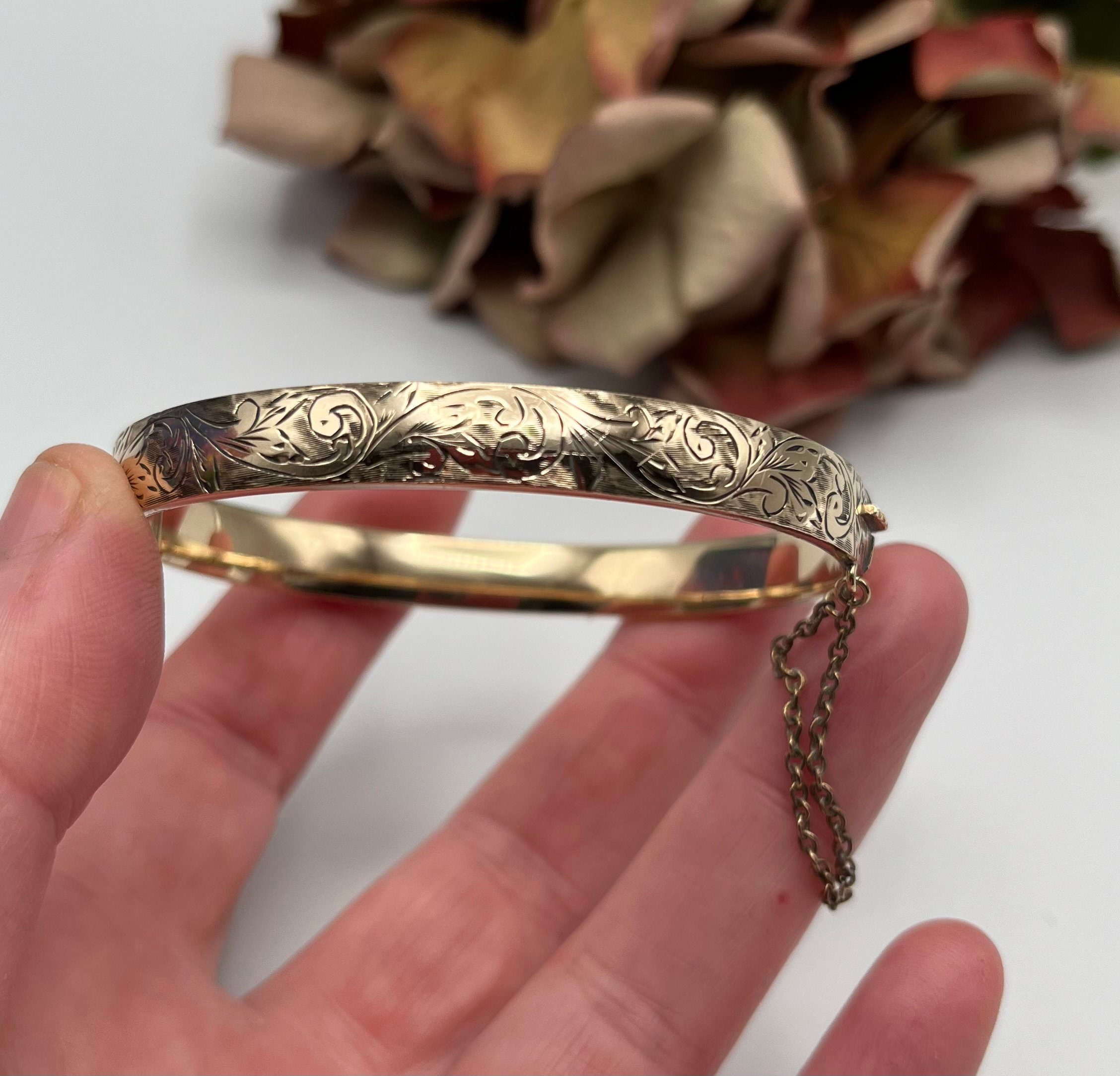 Vintage 9ct Gold Metal Core Hinged Engraved Bangle Lovely Vintage ...