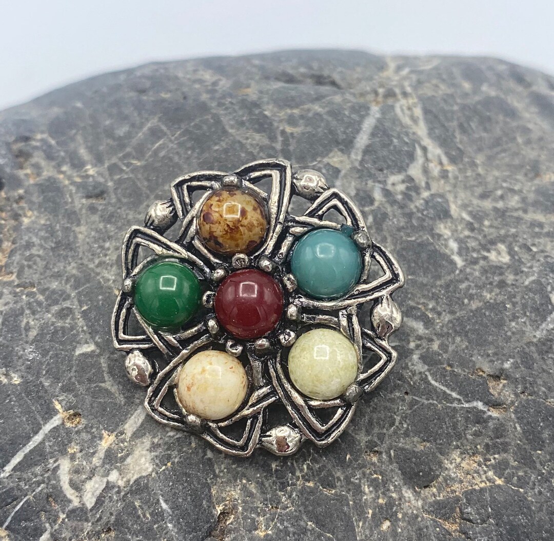 Vintage Scottish Celtic outlander Silvertone Brooch Set With Agate ...