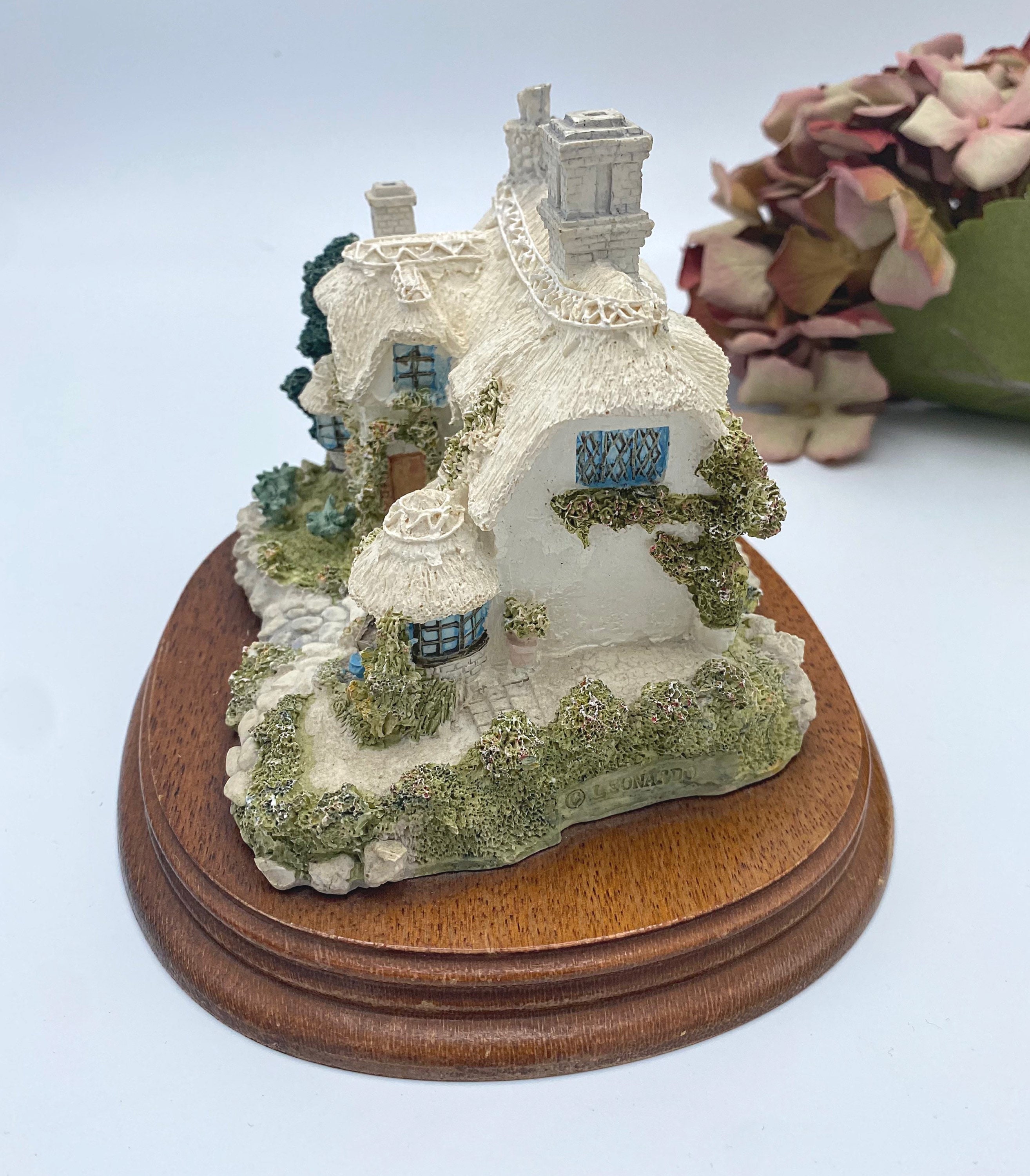 Beautiful english Cottage Figurine Vintage English House - Etsy