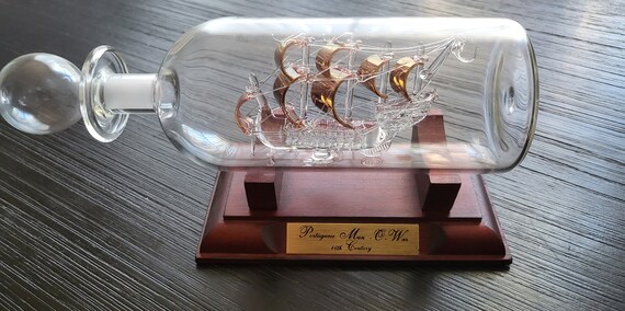 Mayflower Glass Sculpture From England Unique PORTUGESE MAN O - Etsy