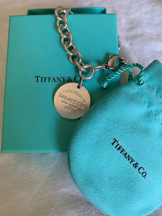 Return to Tiffany & Co. RARE Silver Double Heart Dang… - Gem