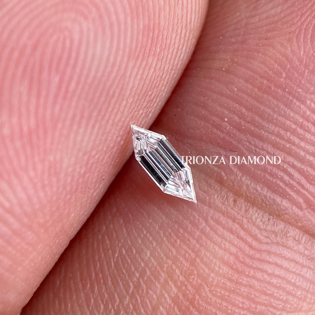 0.22 CT Hexagon Step Cut Lab Grown Diamond, Hexagon F/VS Lab Created ...