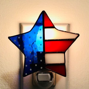 Stars and Stripes Stain Glass Night Light With Switch Control and Bulb ...