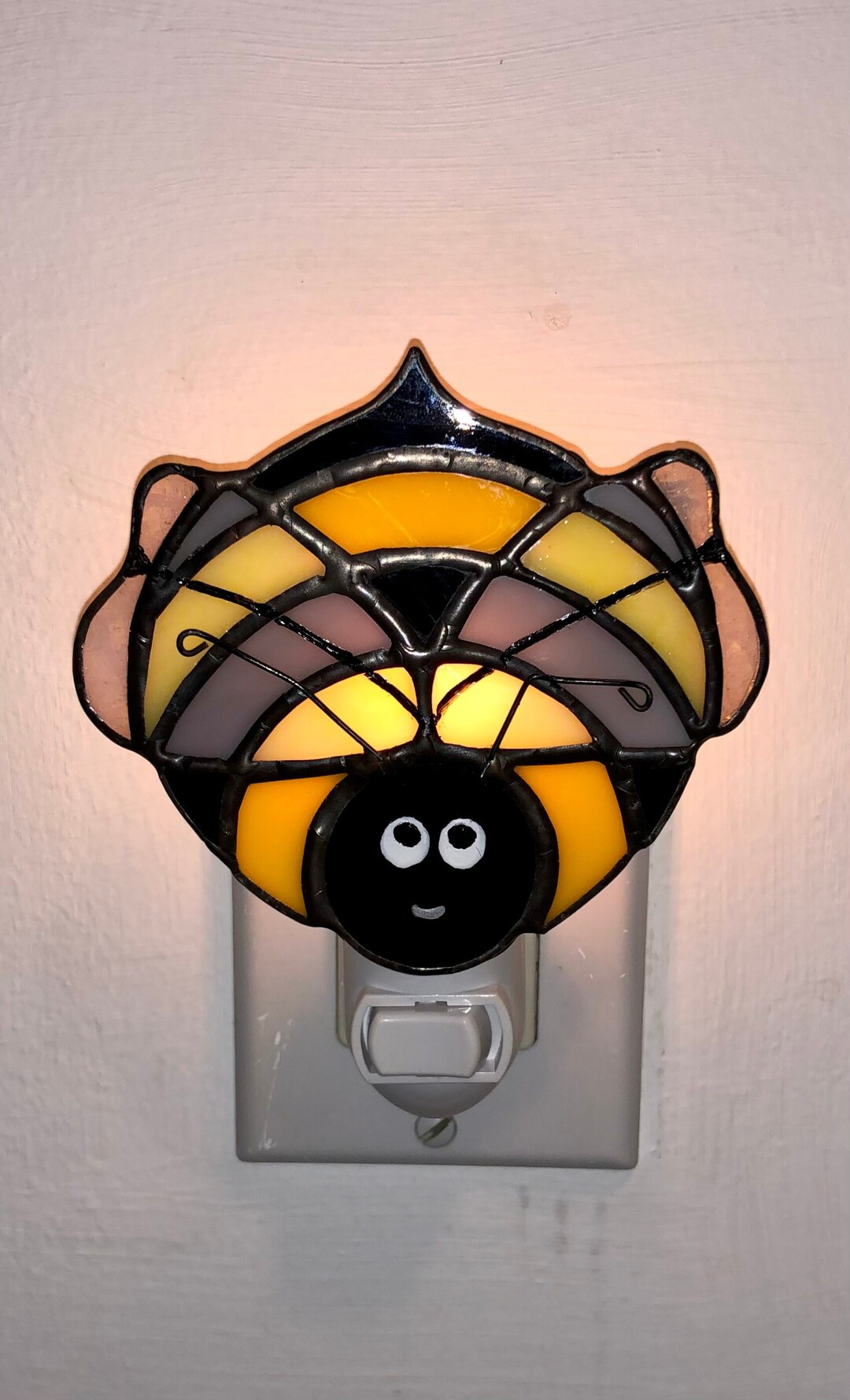 Bumble Bee Stain, Glass, Night Light With Switch Control and Bulb - Etsy
