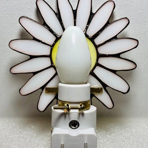 Daisy Stain Glass Night Light With Switch Control and Bulb - Etsy