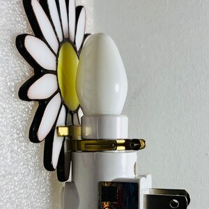 Daisy Stain Glass Night Light With Switch Control and Bulb - Etsy