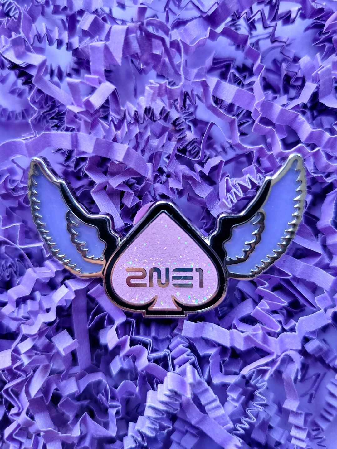 2NE1 Enamel Pin - Etsy