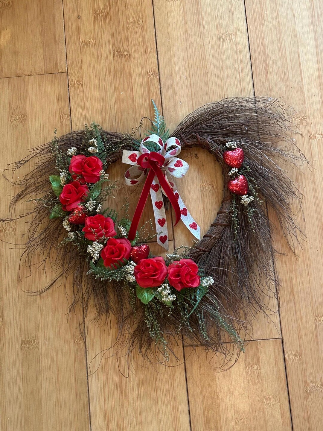 Valentine Heart Wreath, Wispy Heart Wreath - Etsy