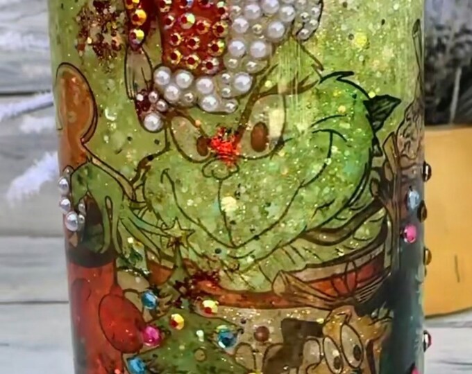 The Grinch Glass Snow Globe Tumbler - Etsy