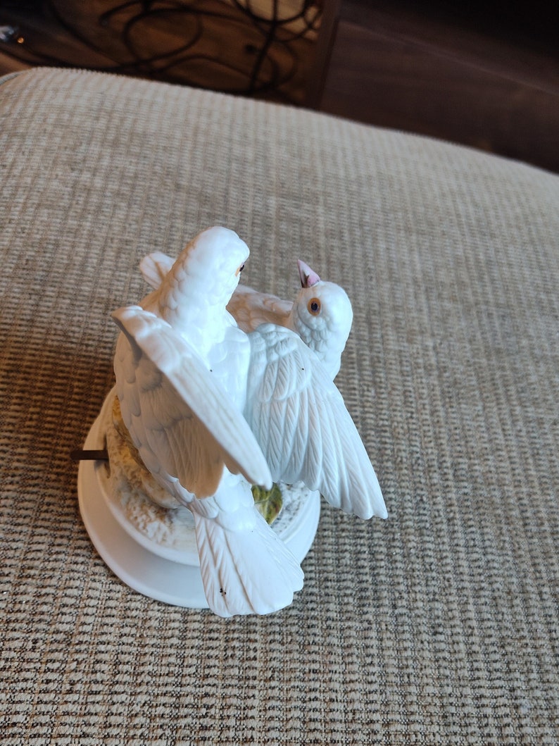 Vintage Gorham White Doves Music Box Gift Japan Figurine With On/off ...