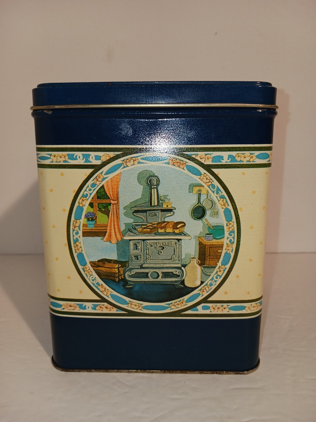 Vintage Tin Canister -- Country Kitchen Design - Etsy