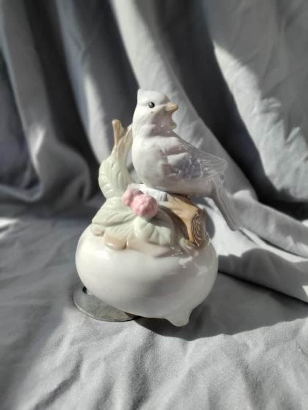 Songbird of Calming Disposition - Music Box, Ceramic Decore - Etsy