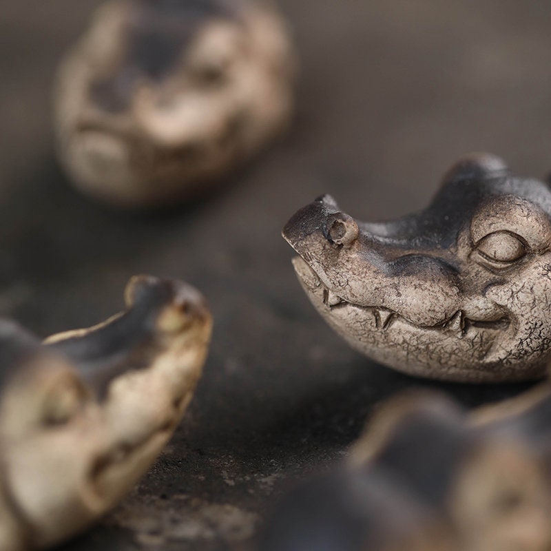 Ceramic Alligator Figurine Killer Mini Crocodile Paperweight Showpiece ...