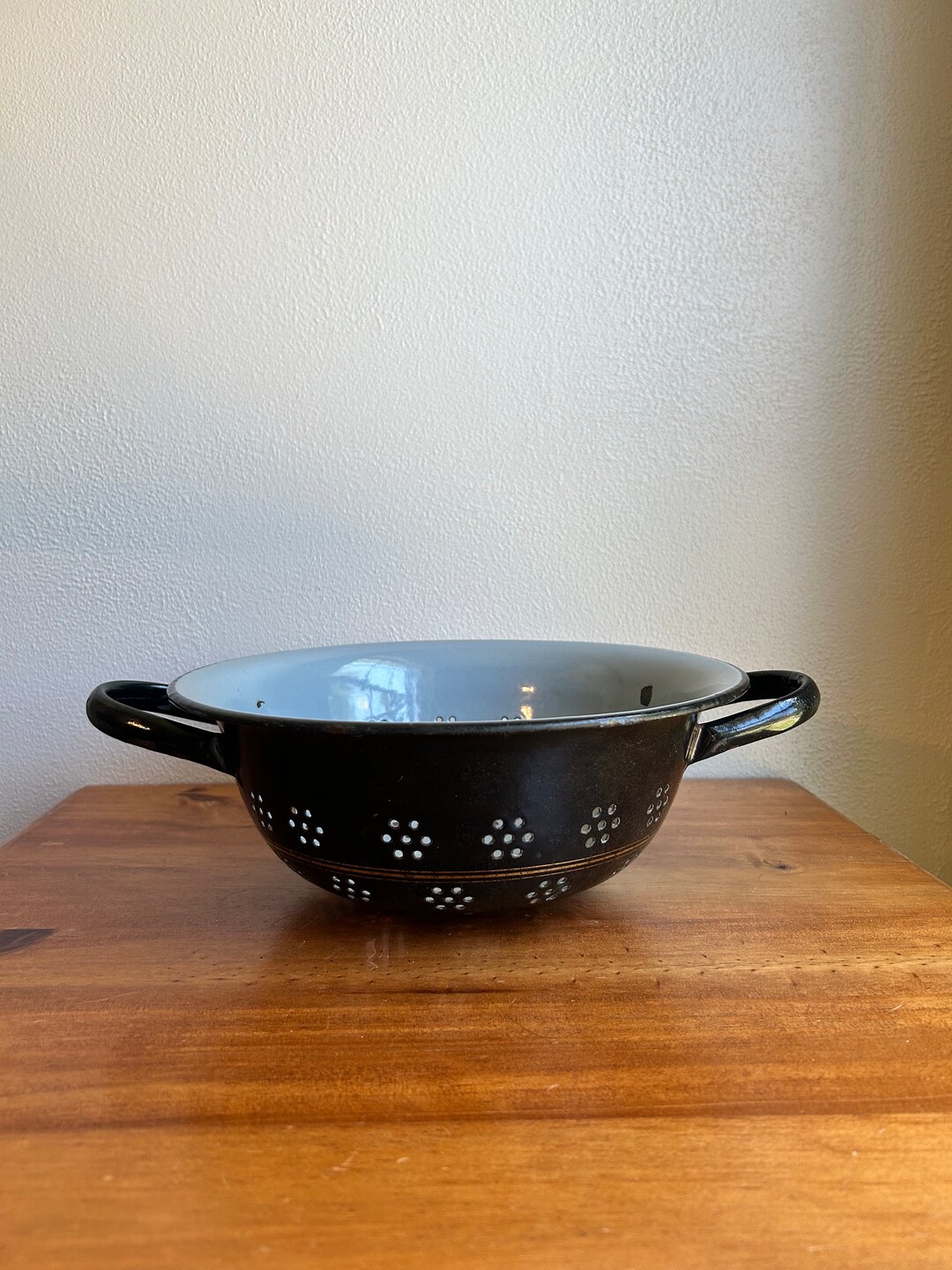 Vintage Enamel Collander, Vintage Strainer, Kitchen Decor, Chippy ...