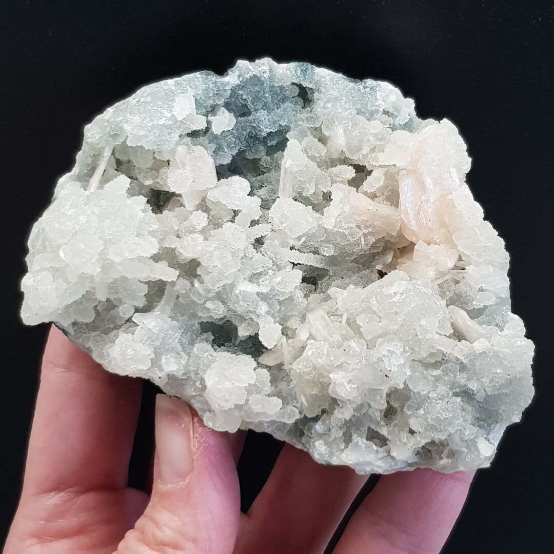 Natural Zeolite Cluster - Nice Combination of Zeolites From Maharashtra ...