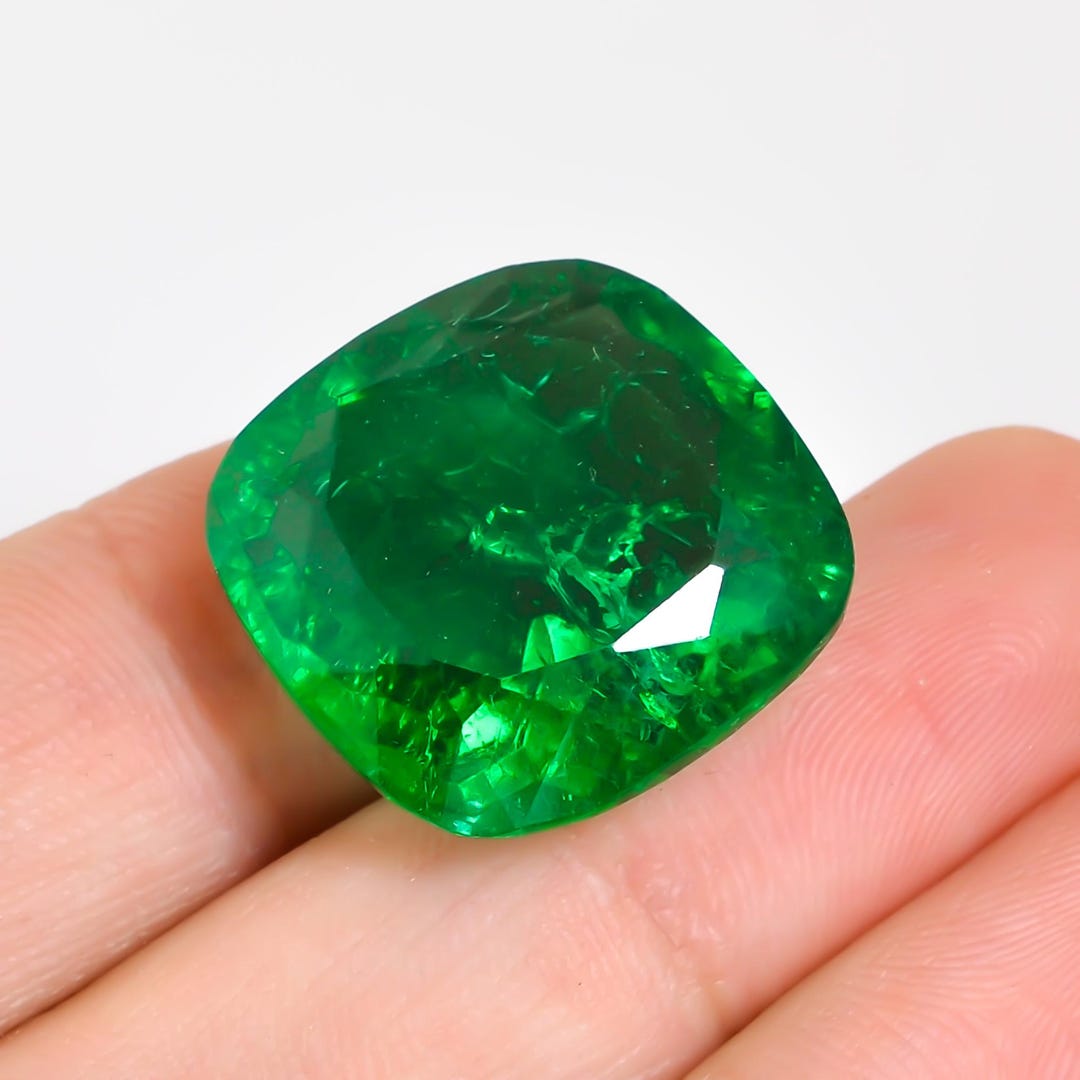 Lab Emerald Cut Gemstone Cushion Shape Quality Emerald Gemstone for ...