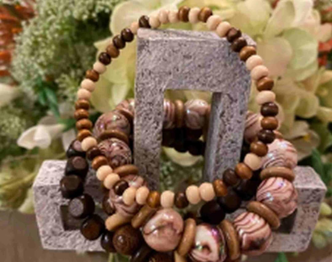Cute Stand - Etsy
