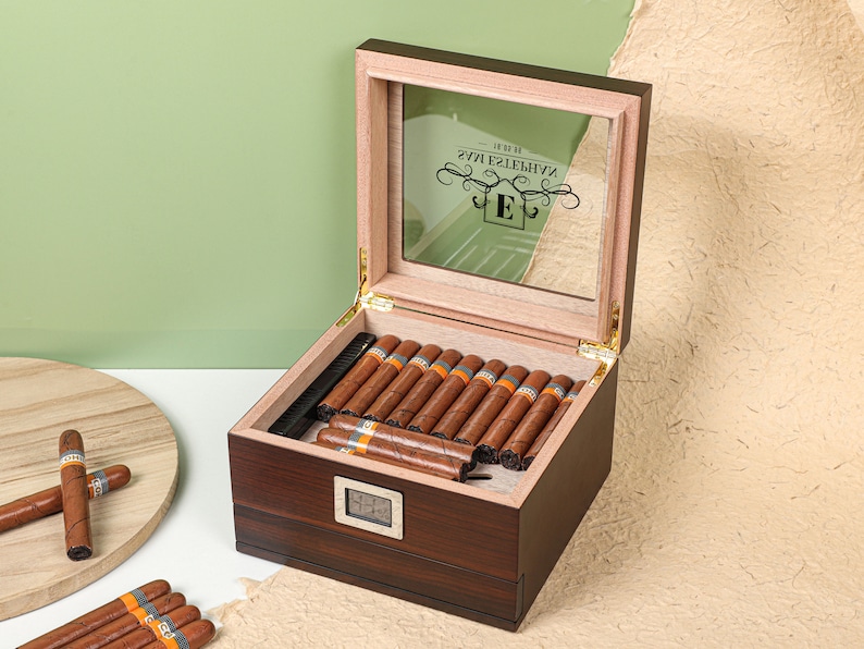 Personalized Cigar Box With Digital Hygrometer, Custom Glass Top Cigar ...