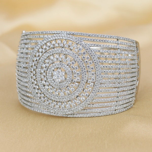 Broad Bracelet - Etsy