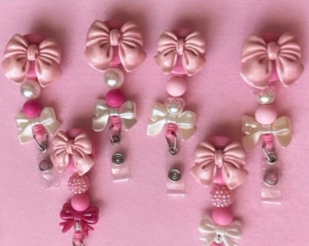 Coquette Badge Reel: Pink Bow, Pearl Beads, Retractable ID Badge - Etsy