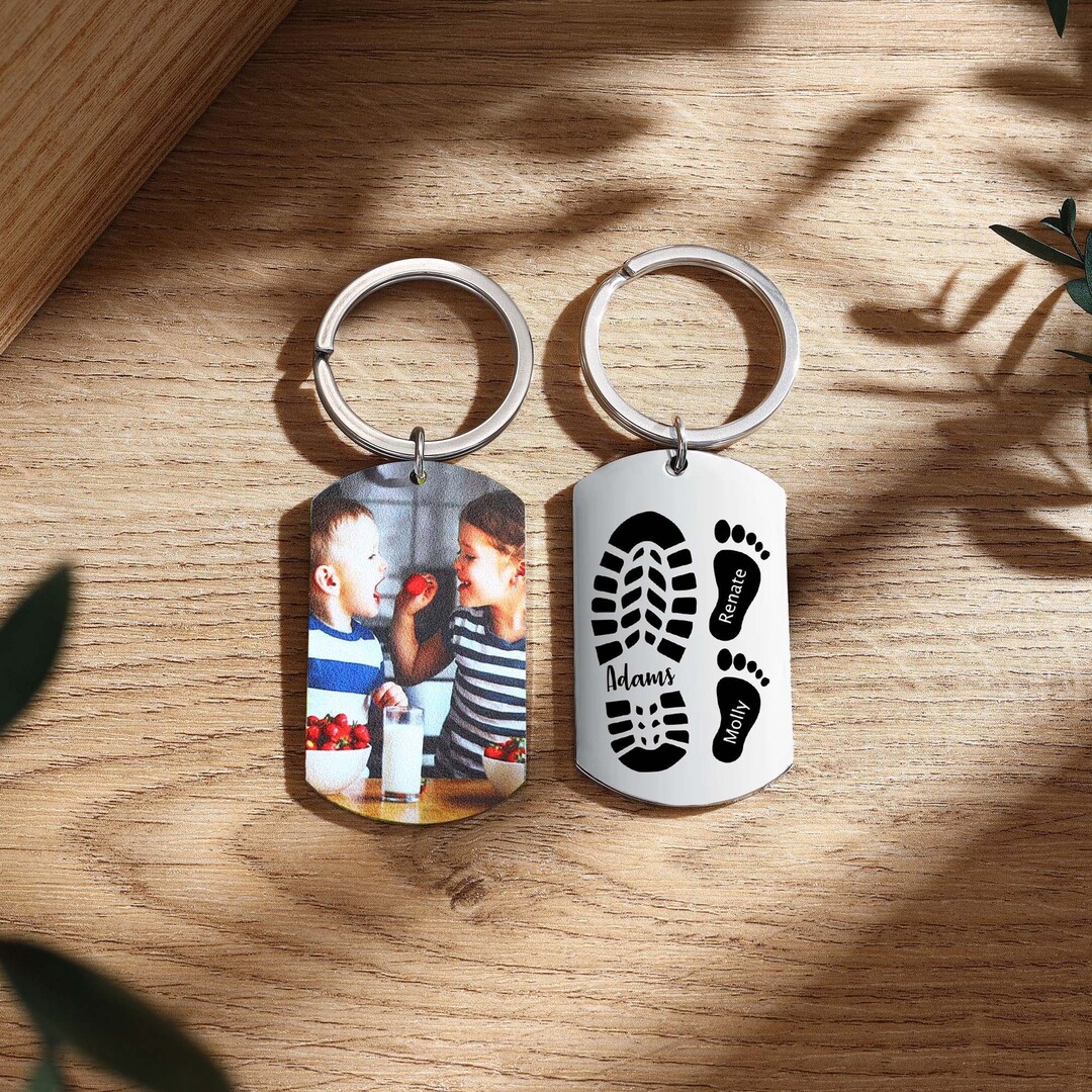 Personalized Dad and Kids Footprints Keychain With Name, Children ...