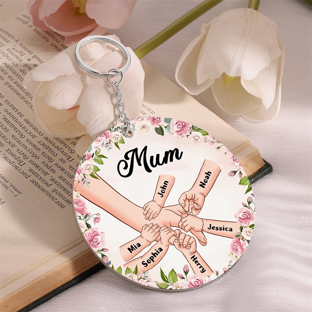 Custom Family Keyring for Mom Holding Hand With Kids Names Keychain ...