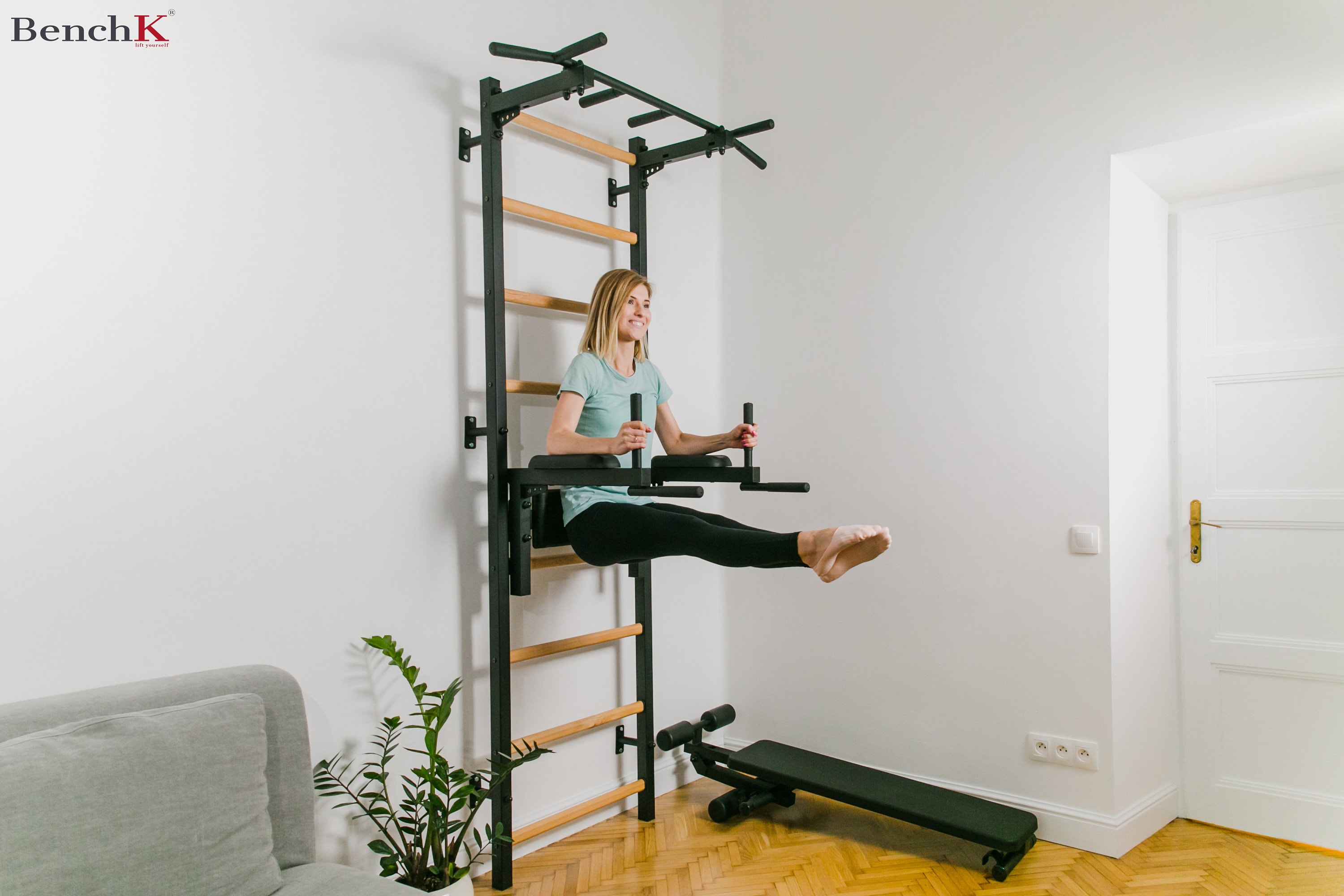 Benchk Wall Bars With a Fixed Steel 6-grip Pull-up Bar, a Dip Bar With ...