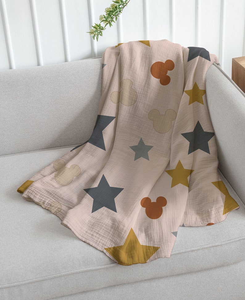 Mickey Mouse Head Stars Paper Pattern, Christmas Neutral Seamless ...