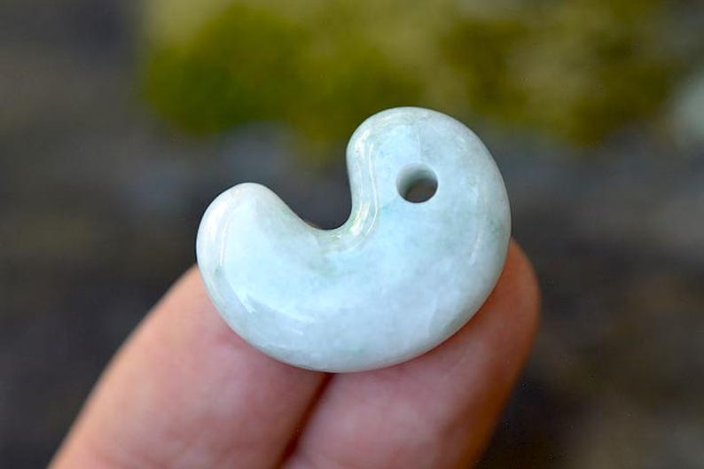 Itoigawa JADEITE Jade MAGATAMA Rare-untreated - Etsy