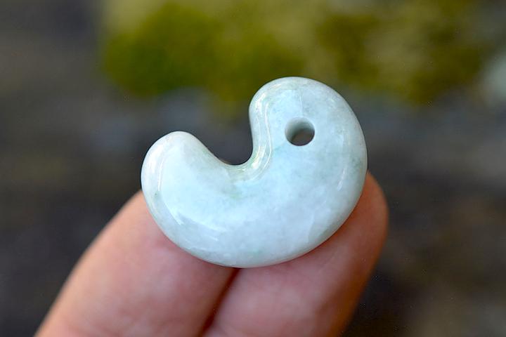 Itoigawa JADEITE Jade MAGATAMA Rare-untreated - Etsy