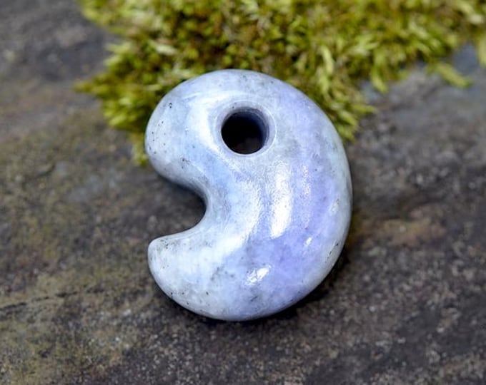 Itoigawa JADEITE Jade MAGATAMA | Lavender |rare-untreated- - Etsy
