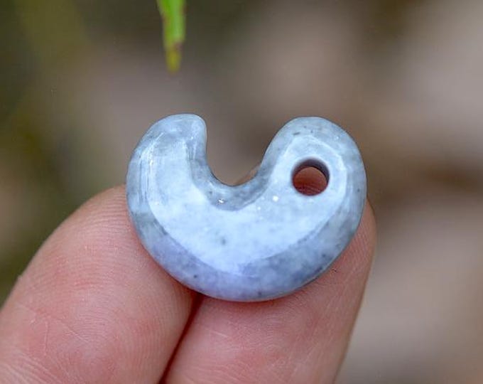Itoigawa JADEITE Jade MAGATAMA 3.6g | Lavender |rare-untreated- - Etsy
