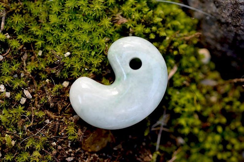 Itoigawa JADEITE Jade MAGATAMA Rare-untreated - Etsy