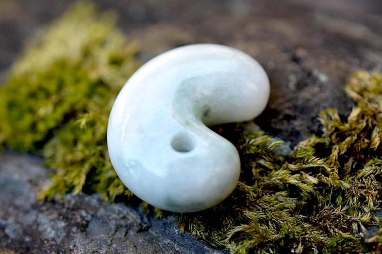 Itoigawa JADEITE Jade MAGATAMA Rare-untreated - Etsy